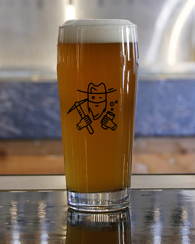 Tres Litros Beer Co. | Craft Brewery in Salida, Colorado